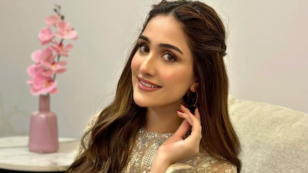 Pakistani actresses celebrate Chand Raat in style - The Pakistan ...